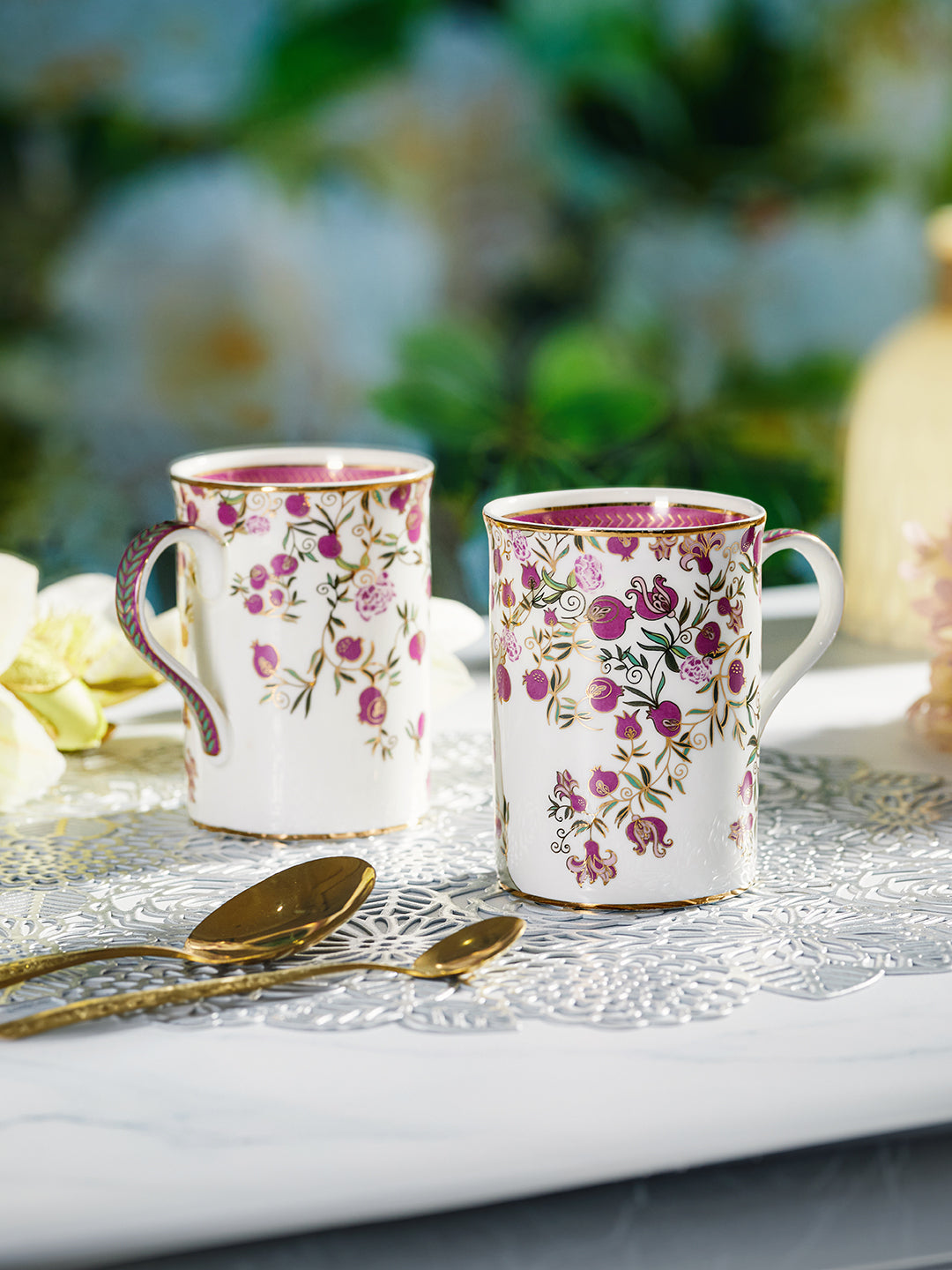 Pom Passion 24K Gold Mugs | Set of 2