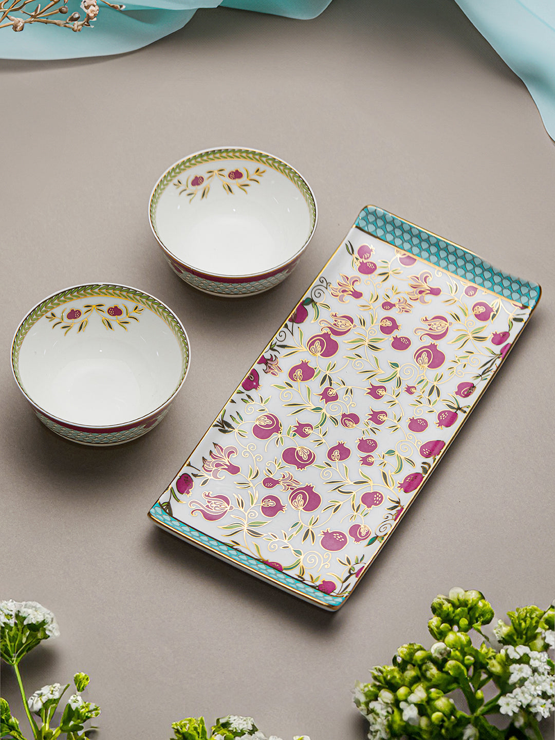 Pom Passion 24K Gold Bowls and Tray Set